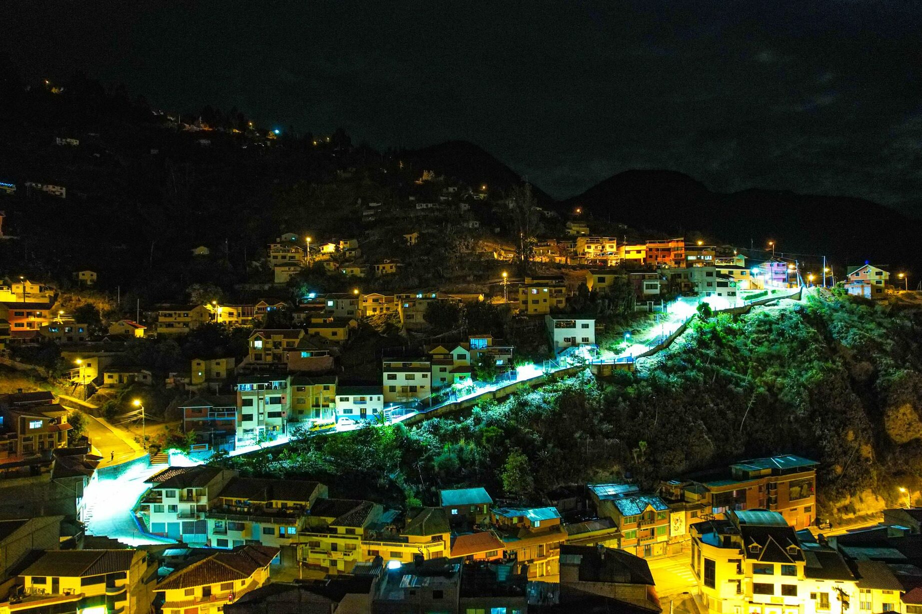 El Mirador 《 OPINIONES